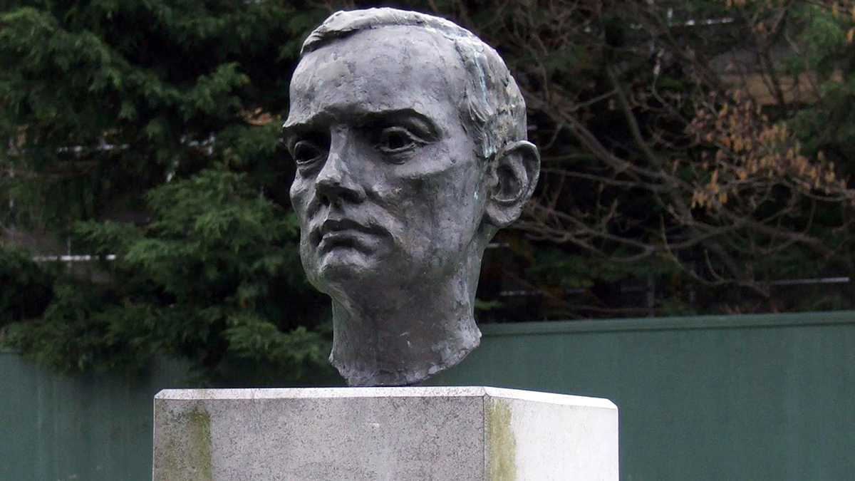 Pearse and the 'noble lie' of nationalism – John Coakley - Studies: An ...